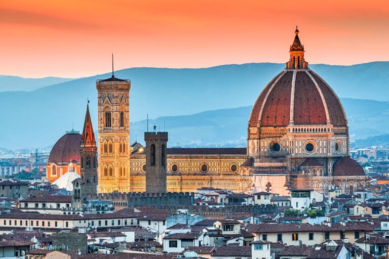 36 Famous Landmarks in Italy That Will Take Your Breath Away