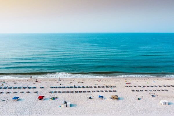 34 Best Warm Places to Visit in February in the USA [2025]