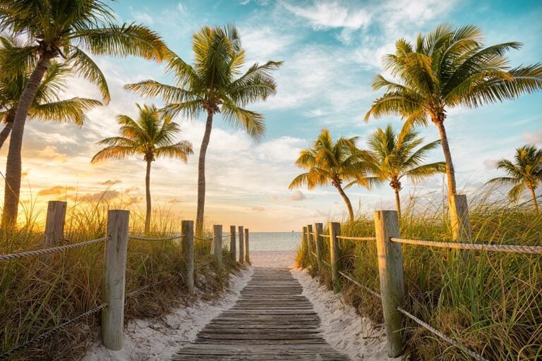 36 Best Warm Places to Visit in January in USA [2024]