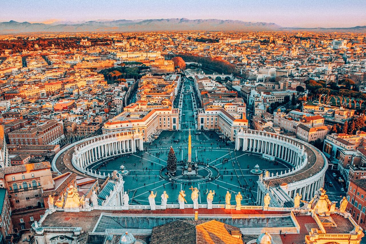The BEST One Day in Rome Itinerary: 4 Options + Maps! The BEST One Day in Rome Itinerary: 4 Options + Maps!